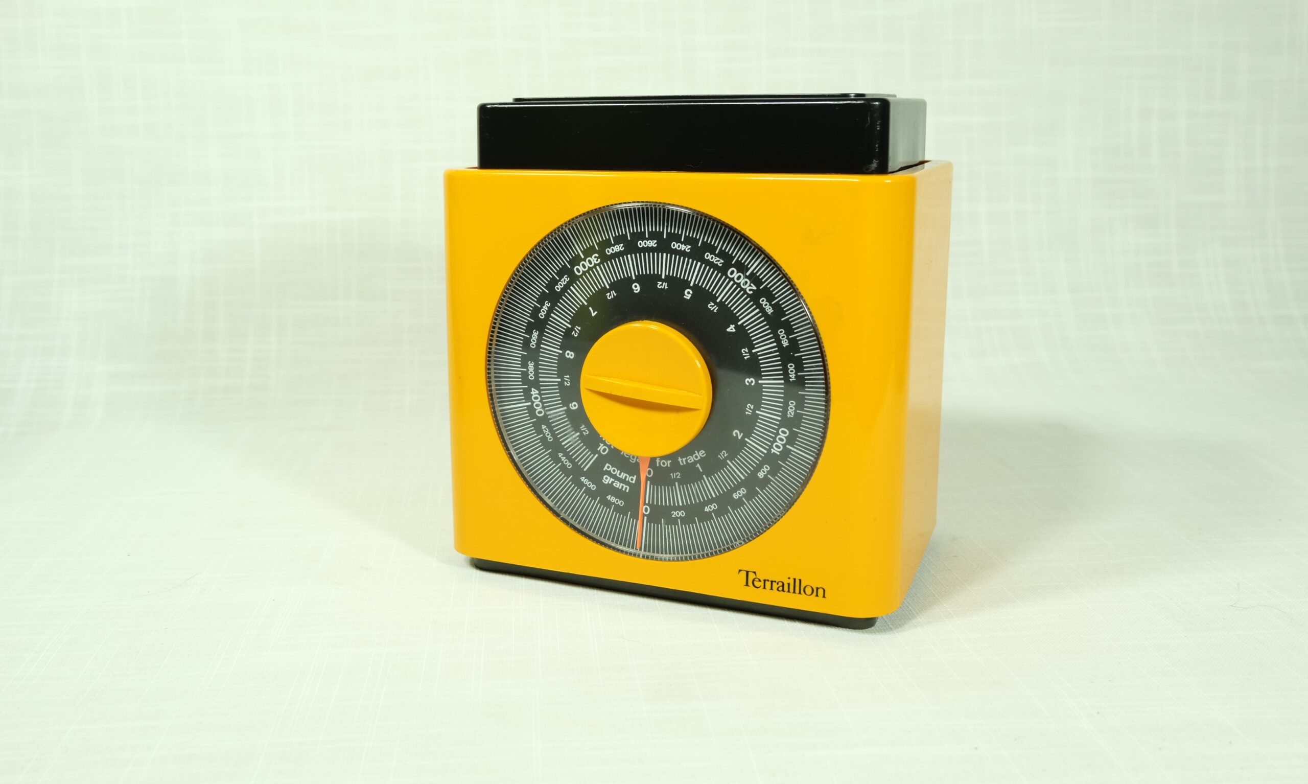Retro Kitchen Scale - Function In Form