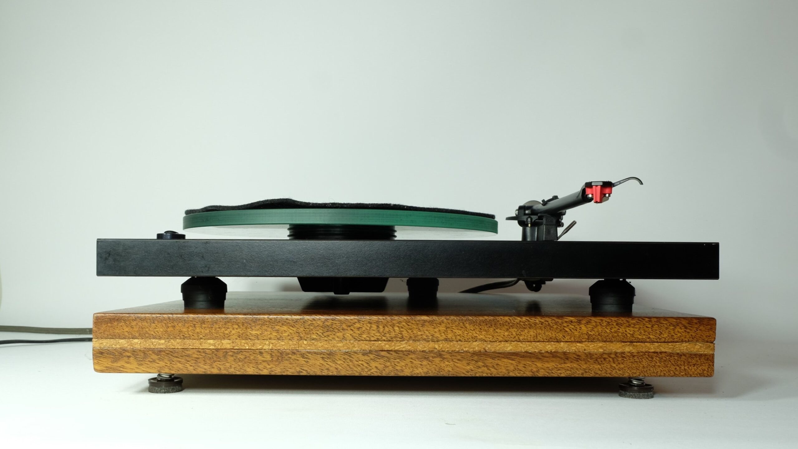 Turntable Isolation Base - Function In Form