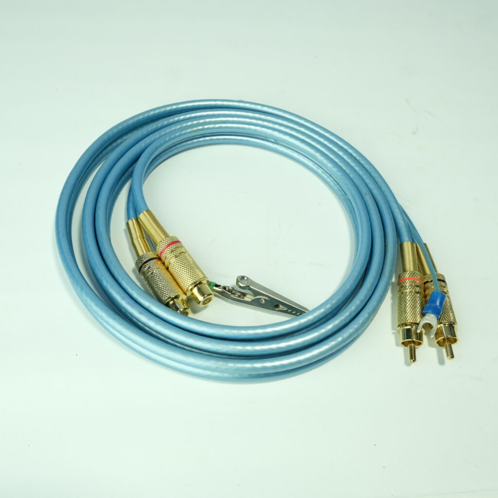 Turntable Extension Cable - Function In Form