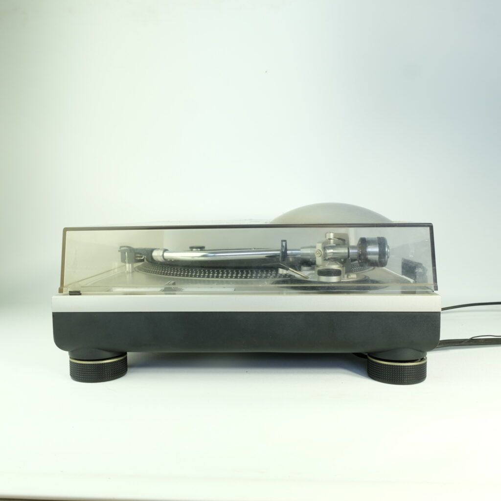 Technics SL2100 MK2 Turntable - Function In Form