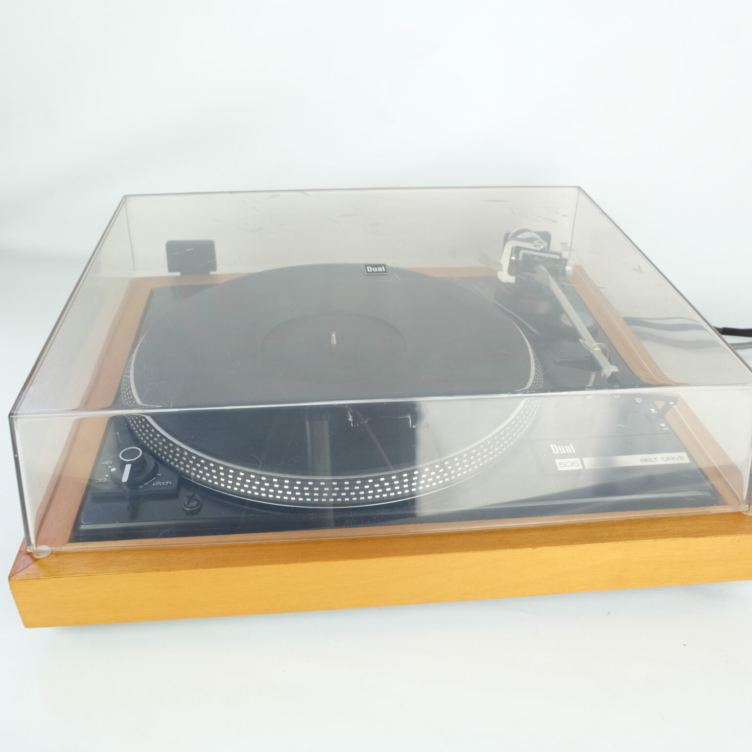 Dual 505 Turntable - in Cherry wood - Function In Form