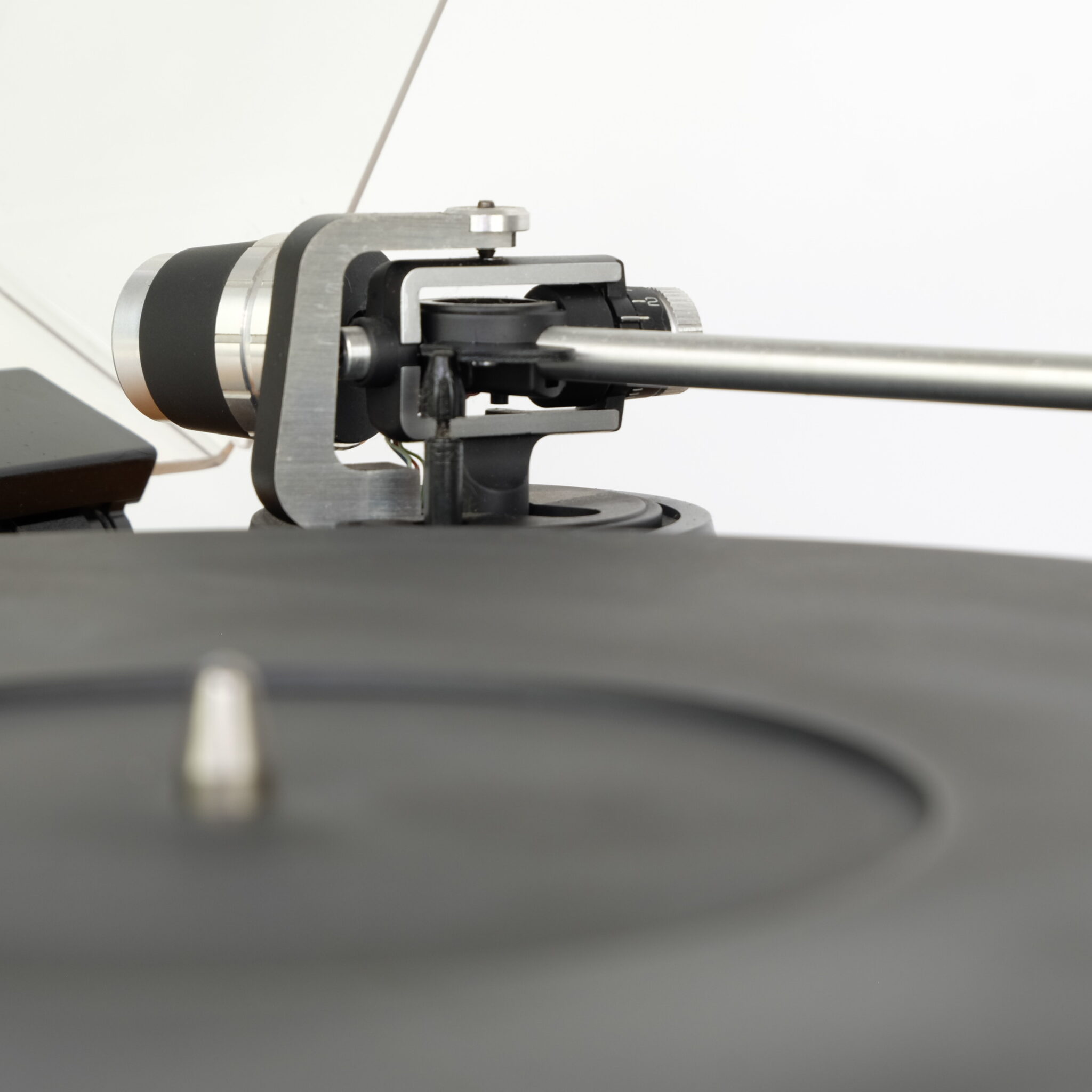 Dual 505 Turntable - in Cherry wood - Function In Form